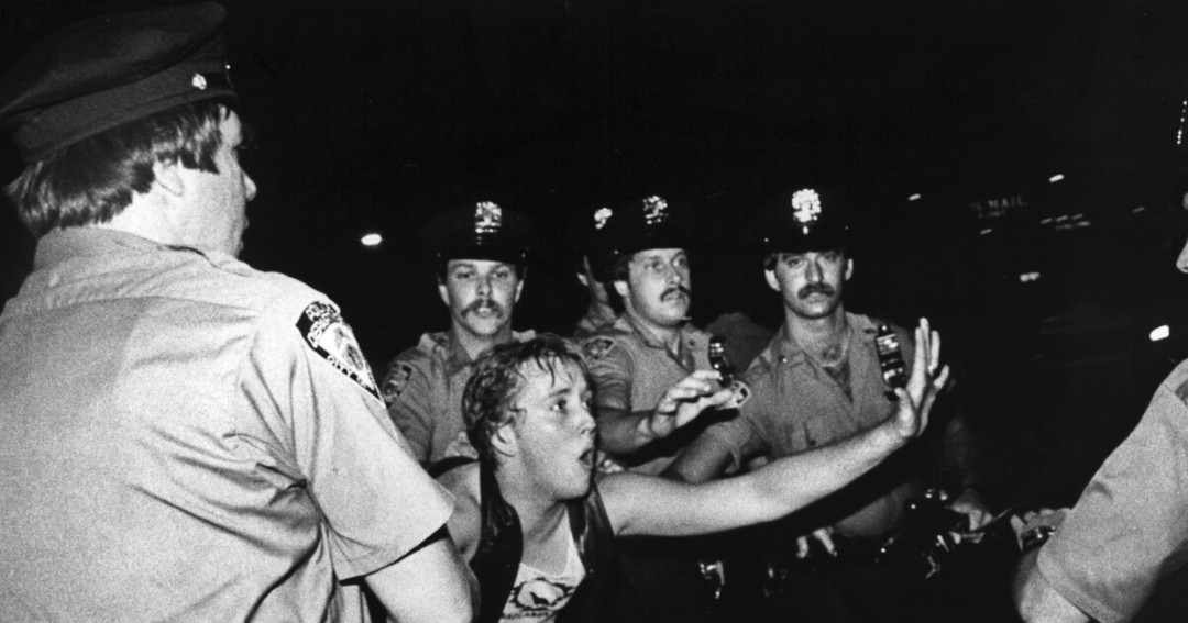 Stonewall Uprising - Queer Documentaries